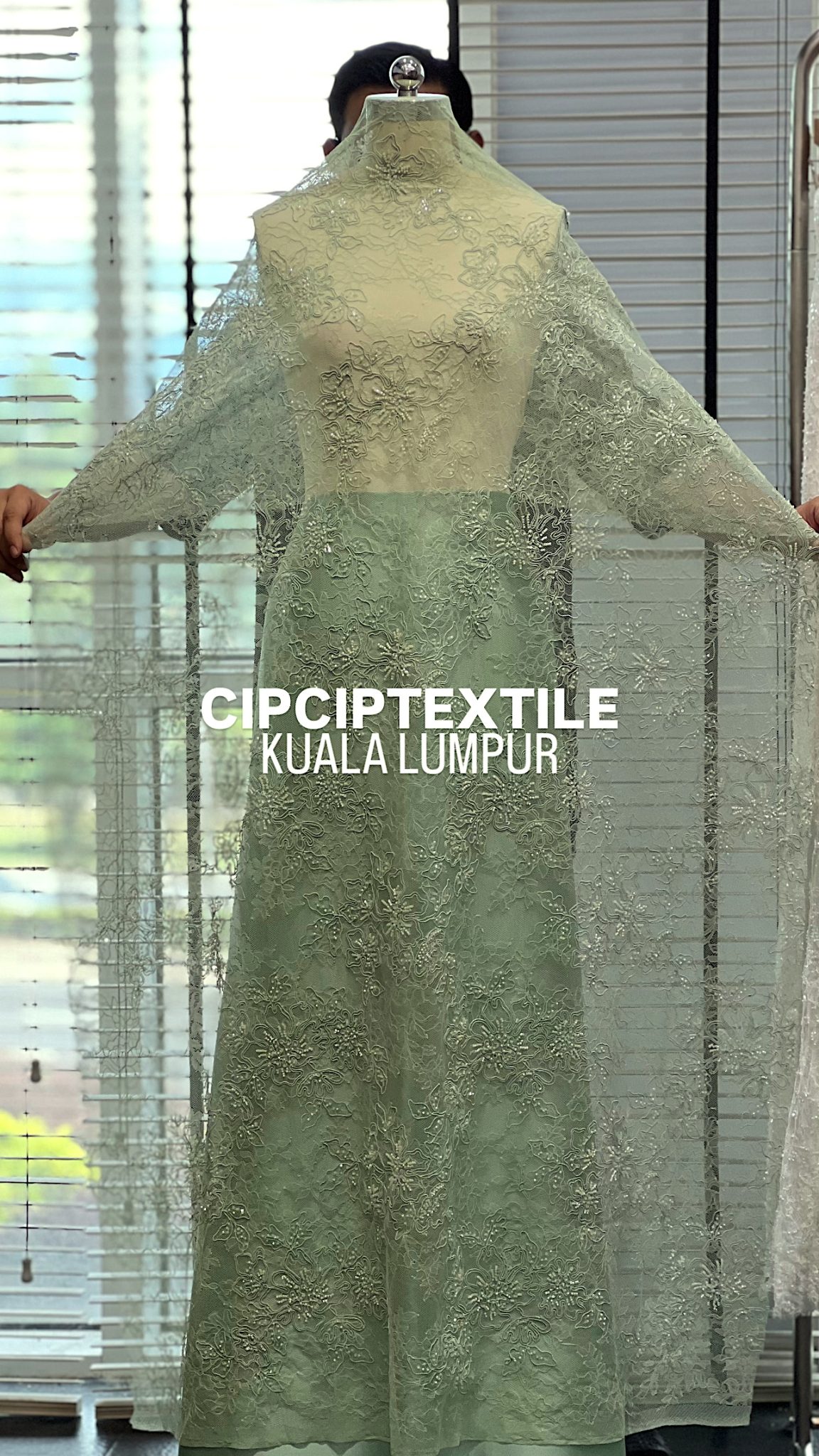 NEW (SAGE GREEN) MANIS HIGH-END FRENCH LACE